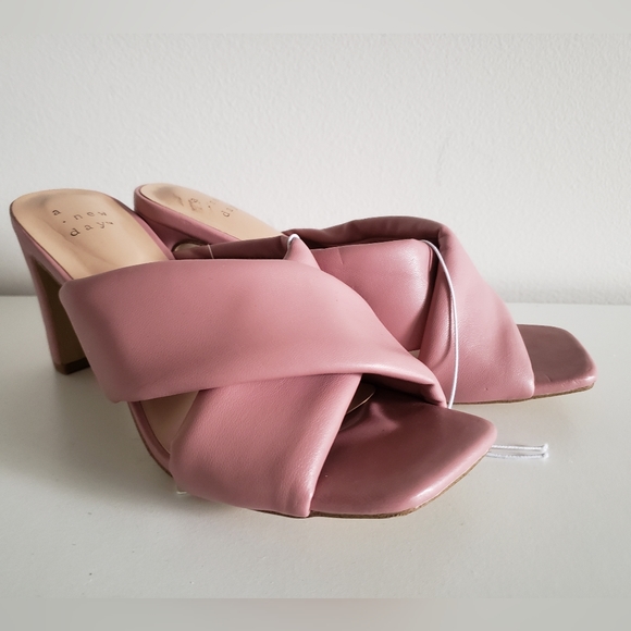 a new day | Shoes | A New Day Dk Pink Clemente Sandals Size 65 | Poshmark